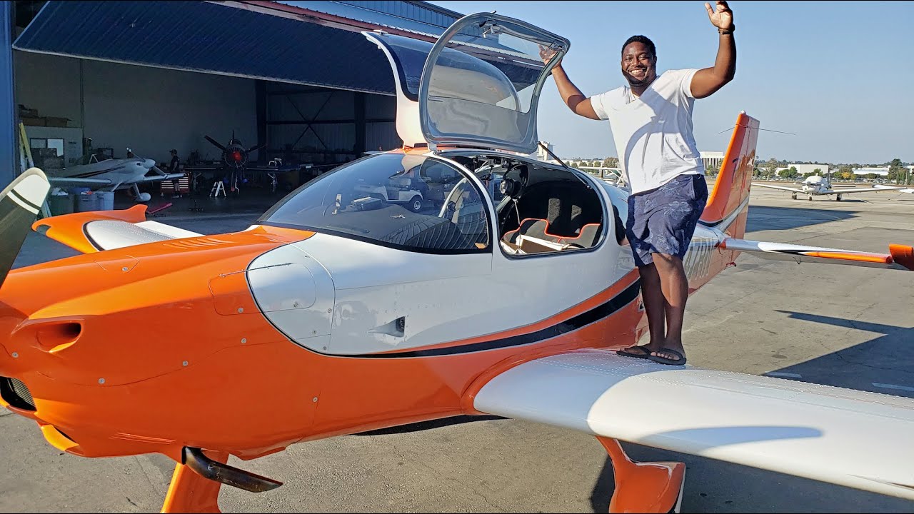 Pilot Builds His First Airplane - YouTube