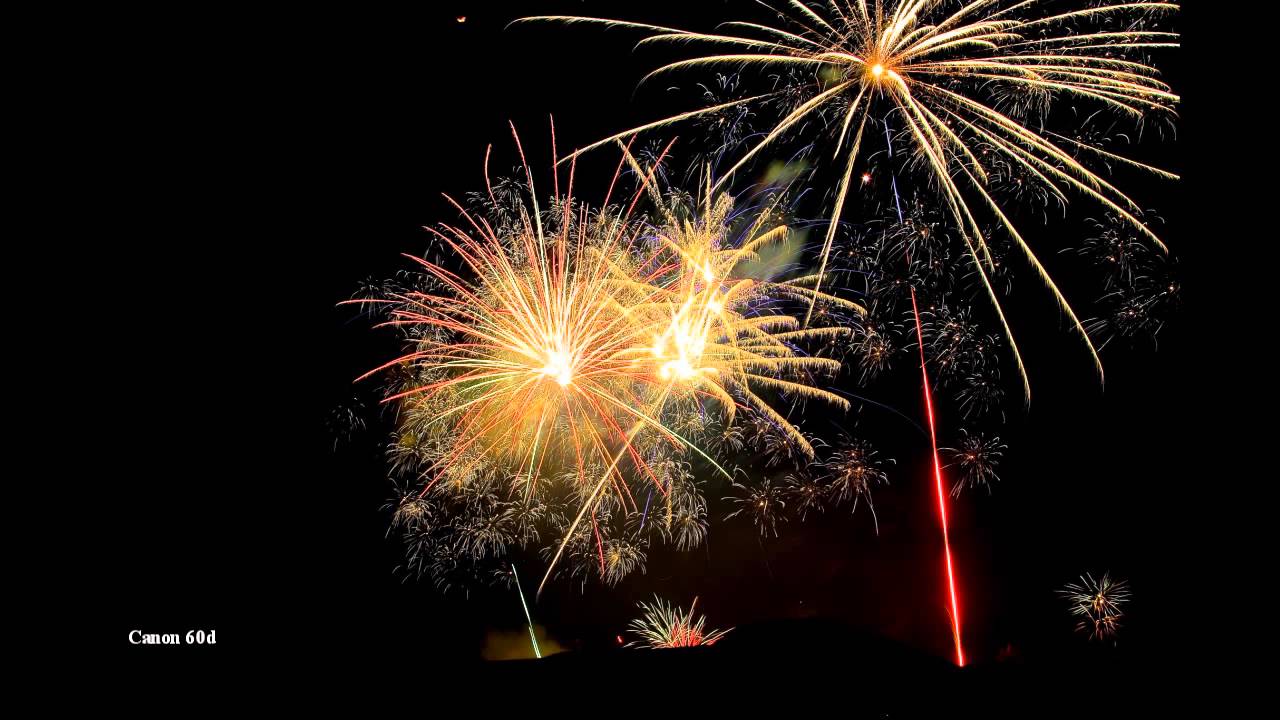 Canon 60d / Nikon Coolpix P310 Fireworks Art 2013 (New years Eve) - YouTube