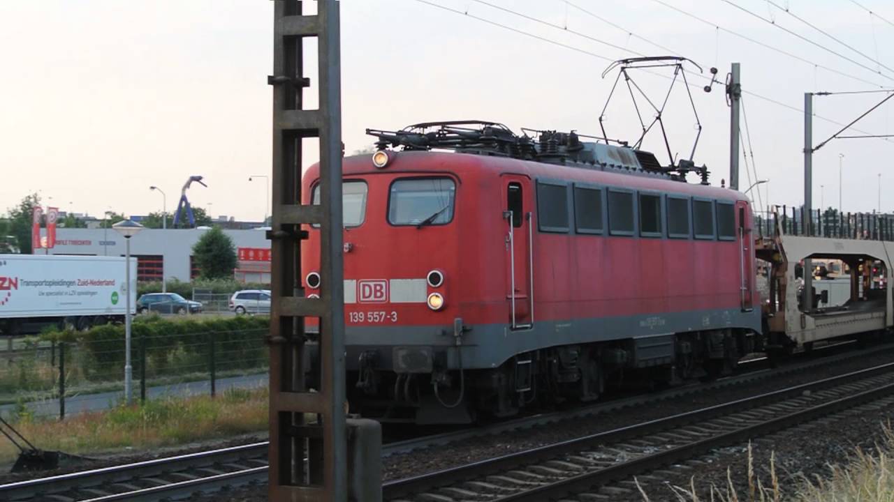 DB class 139 with empty auto car wagons Venlo 25 06 15 - YouTube