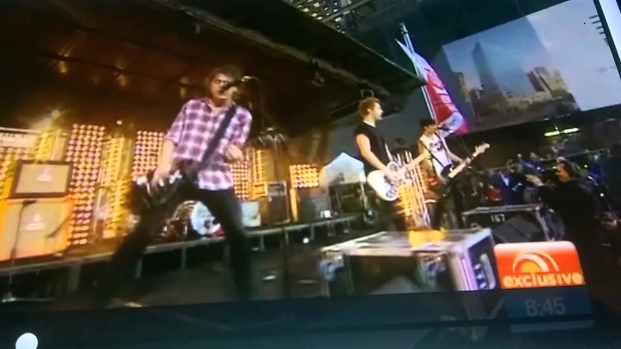 5SOS on Sunrise (Don't Stop) - YouTube