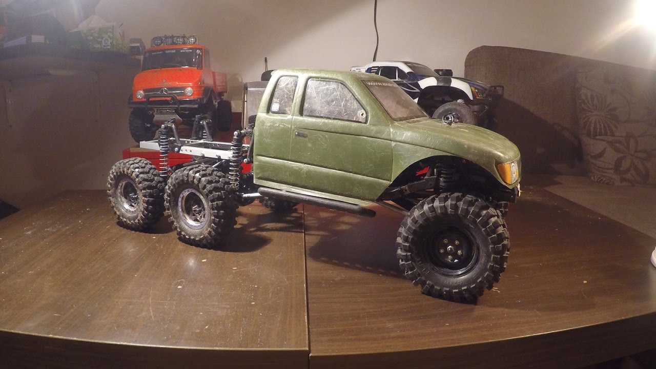 Axial SCX10 6x6 build & first test - YouTube
