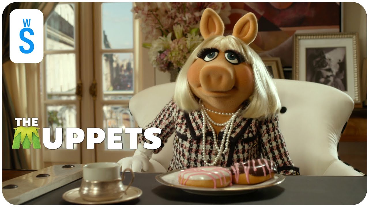The Muppets (2011) | Scene: Getting the gang back together - YouTube