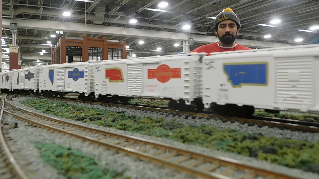 HO Scale United States train running on Layout at Trainfest WI Nov 13 ...