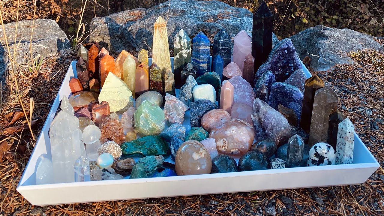 Crystal Collection Tour 2021! (Omnist Hippie Witch's Crystal Collection ...
