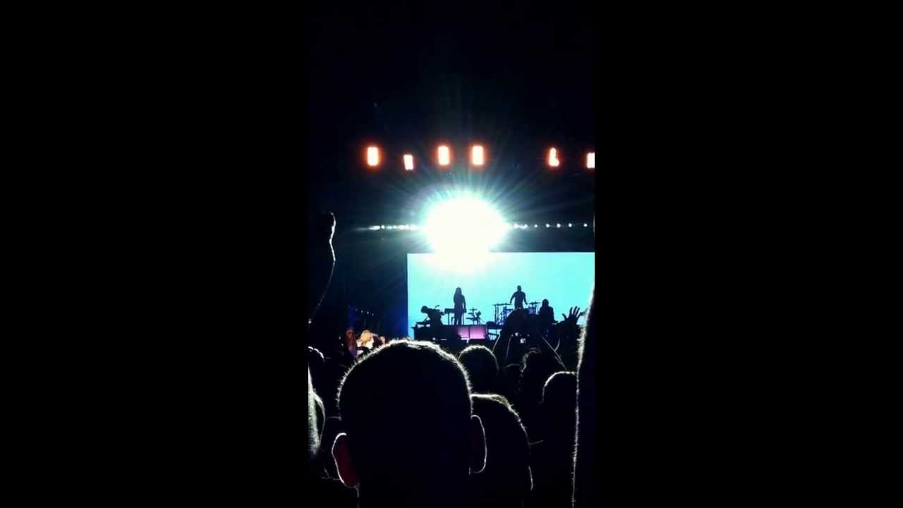 Phoenix - Buzz Beach Ball 2013 - YouTube
