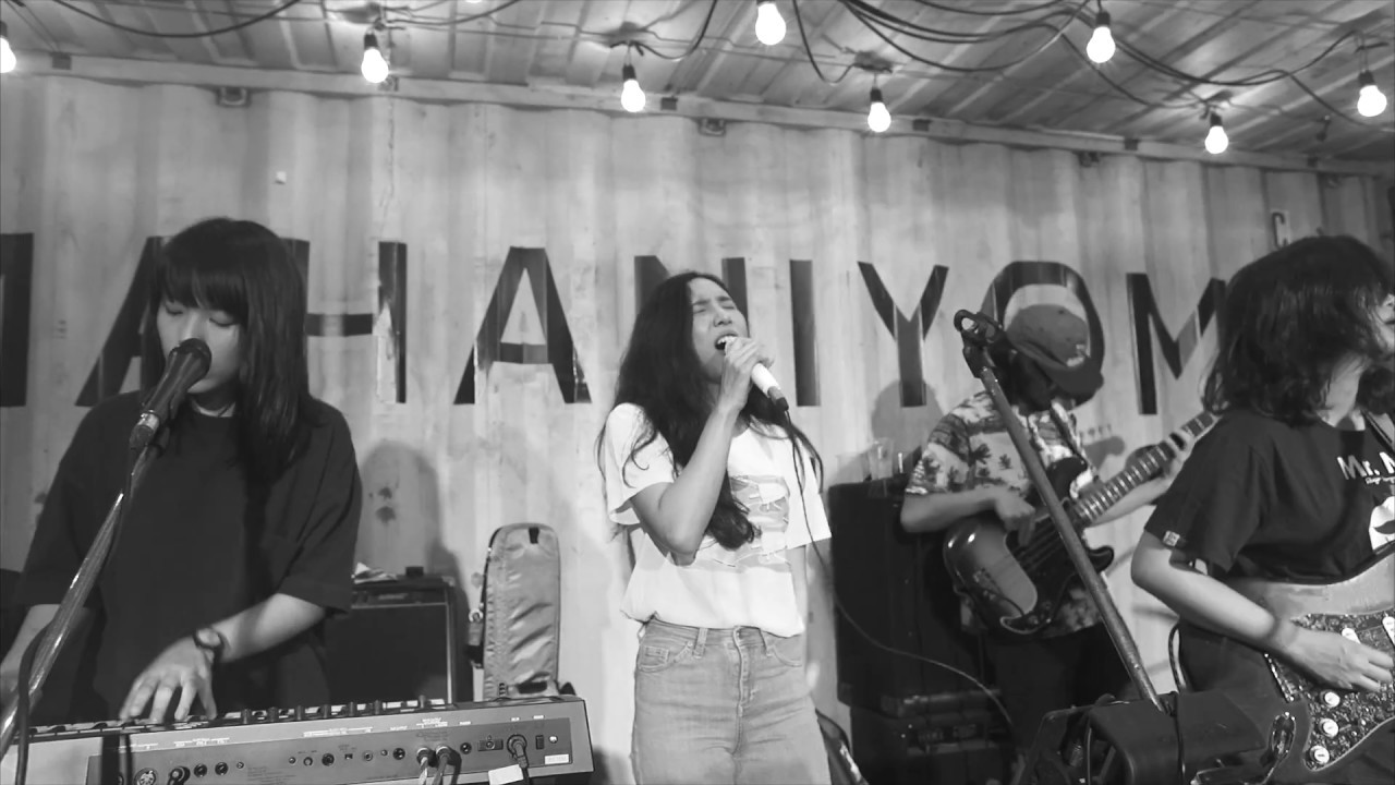 JELLY ROCKET - ลืม : live มหานิยม - YouTube