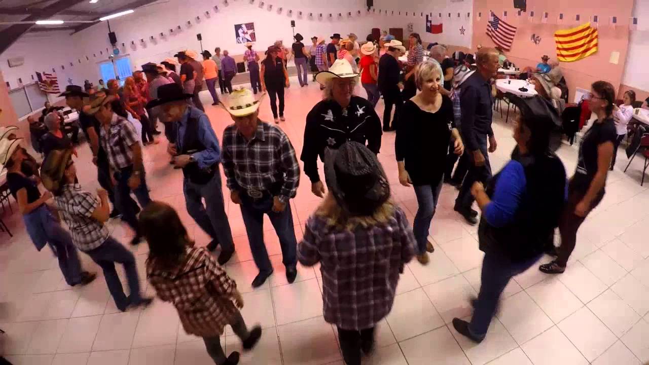 SWINGIN' THING COUNTRY LINE DANCE - YouTube
