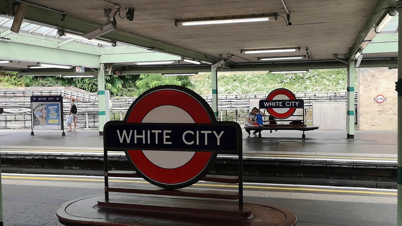 Central Line from Ealing Broadway to Woodford via Hainault 05/08/2019 ...