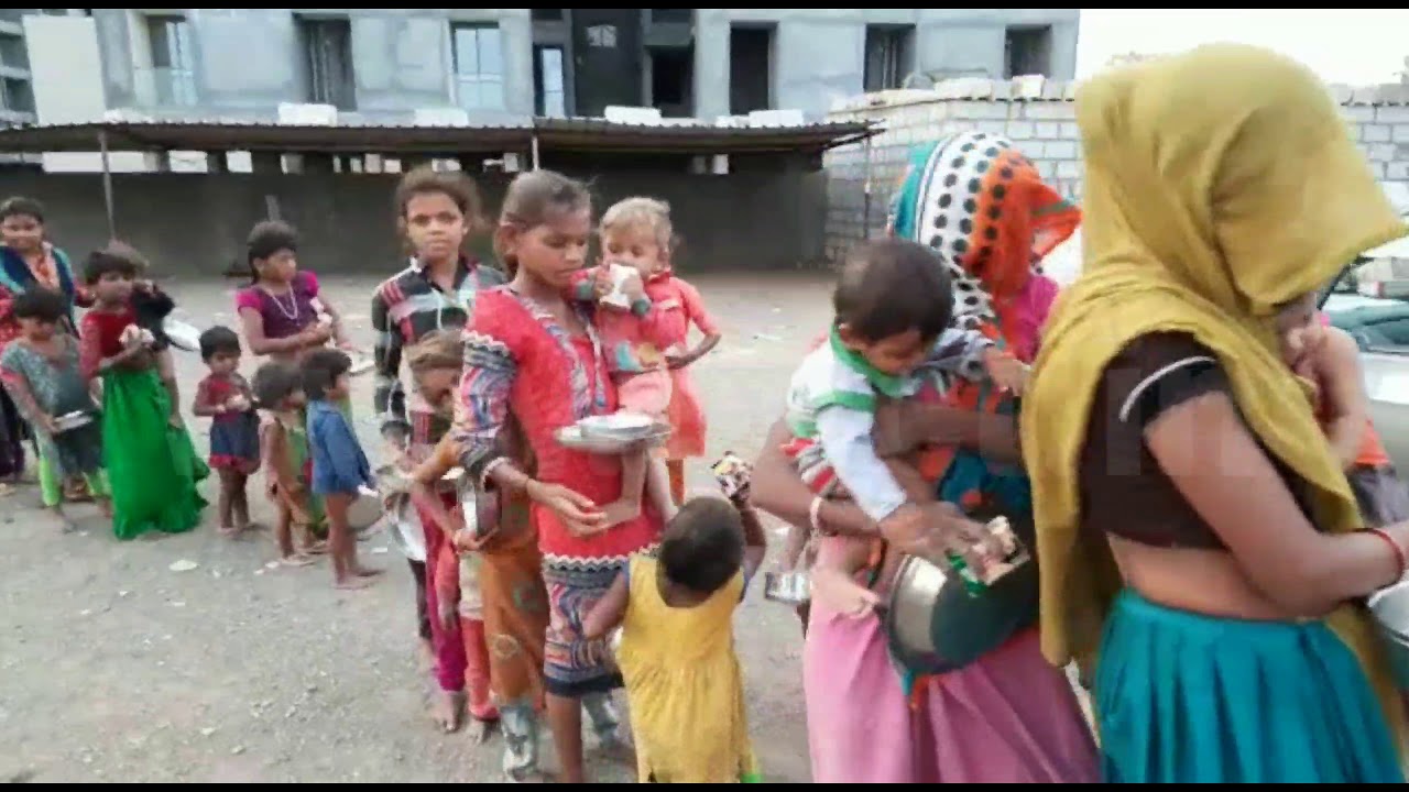 Food distribution at different Slums - YouTube
