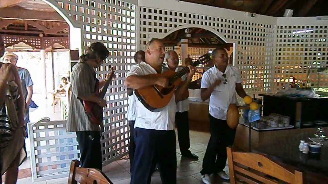 Los Nortenos , Varadéro, Cuba . - YouTube
