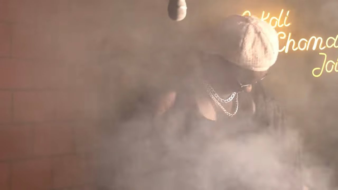 Wajomba - Mama Jamila with lyrics. - YouTube