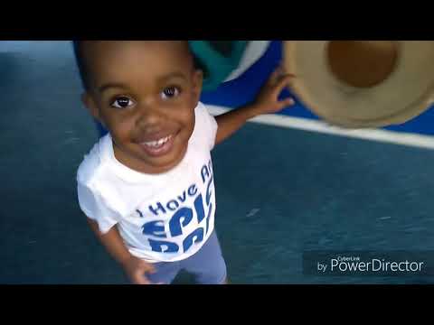 KID PEE'S HE'S PANTS 👖 😳