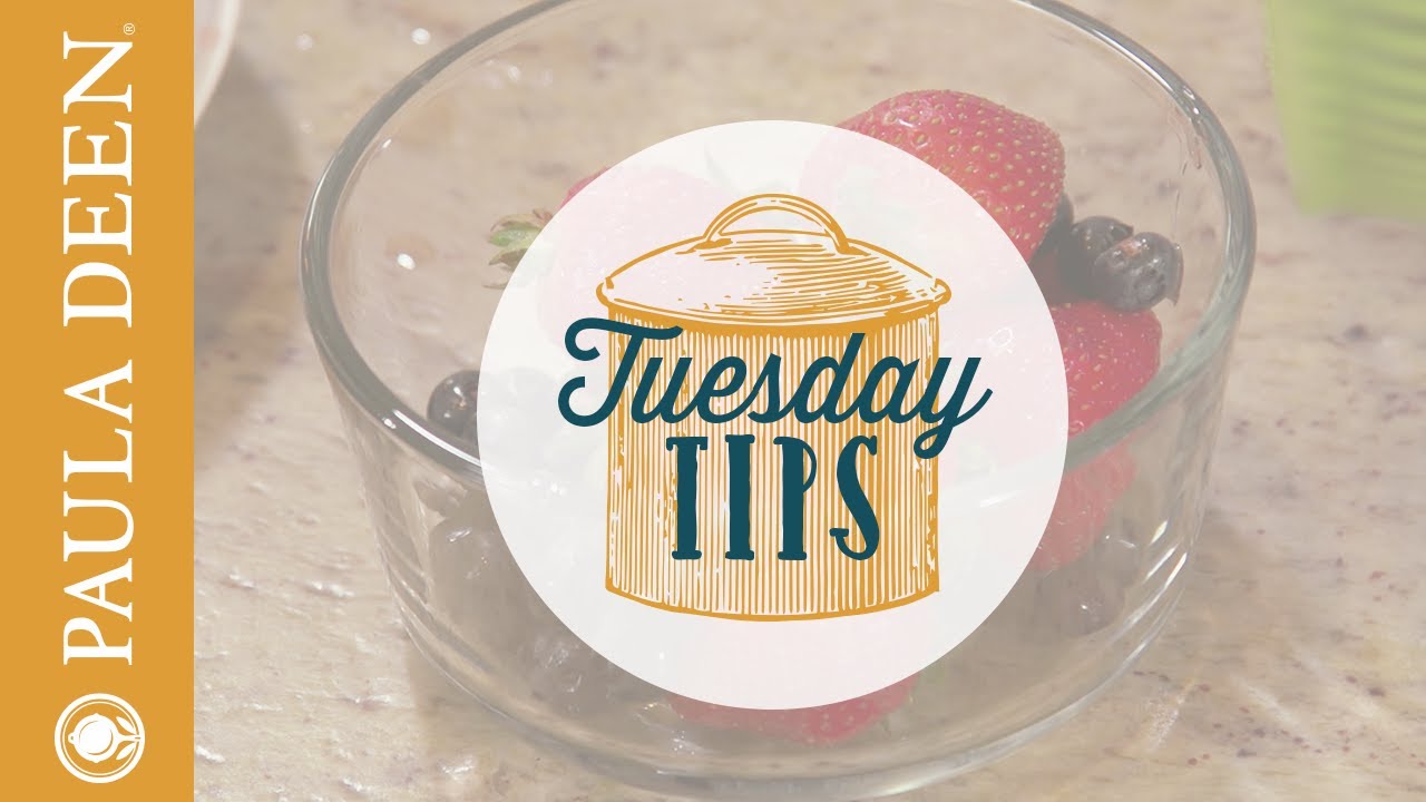 Keep Berries Fresh - Tuesday Tips - YouTube