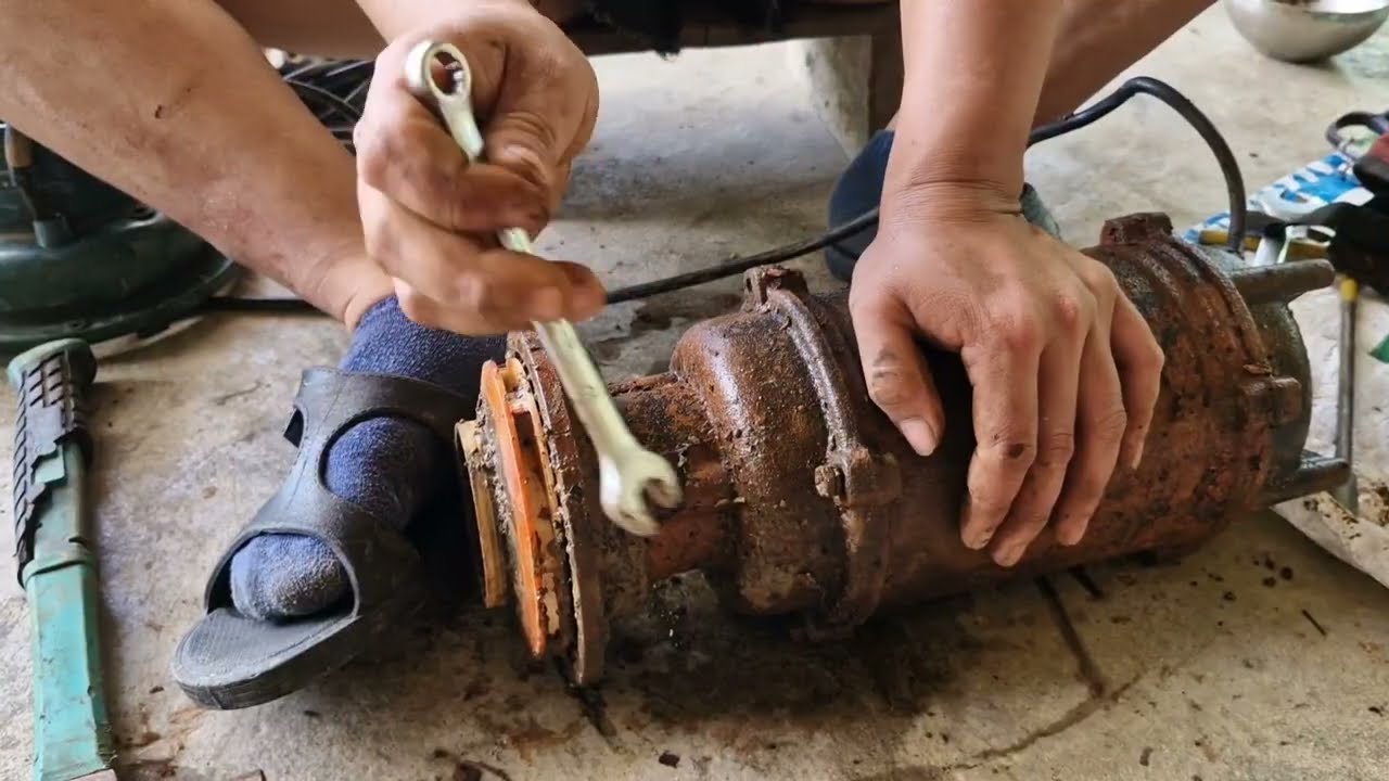 Girl repairs heavily damaged water pump - YouTube