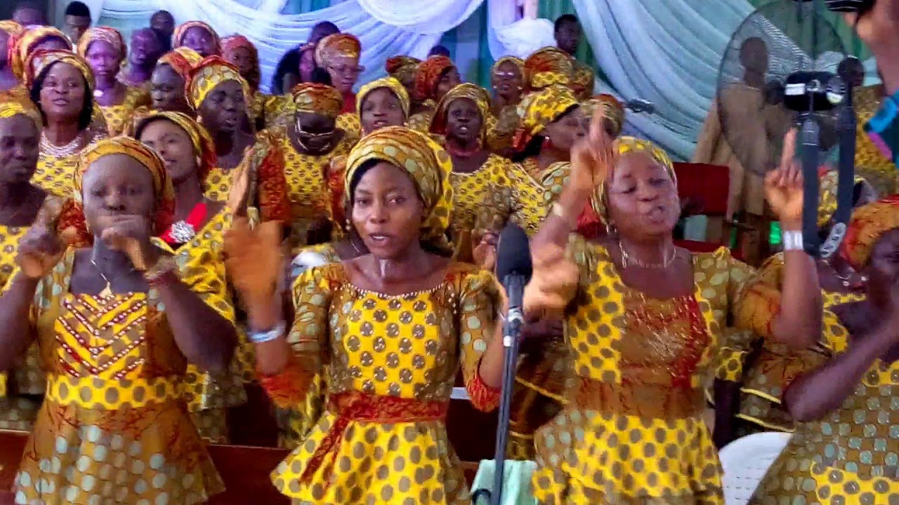 Eniti O Moyi Baba by Ecwa Choir, Ganmo - YouTube
