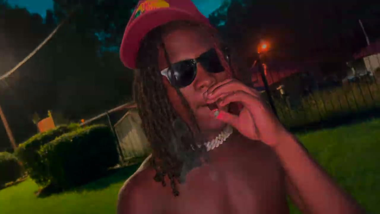 2BLEEDA - "Bizzy Body" (Official Music Video) - YouTube