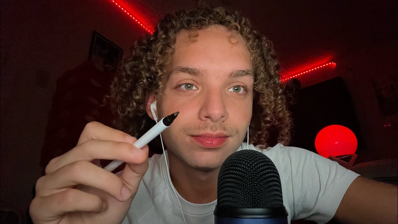 ASMR TRACING YOUR FACE! ( Visual Triggers, Upclose, Tongue Clicking ...