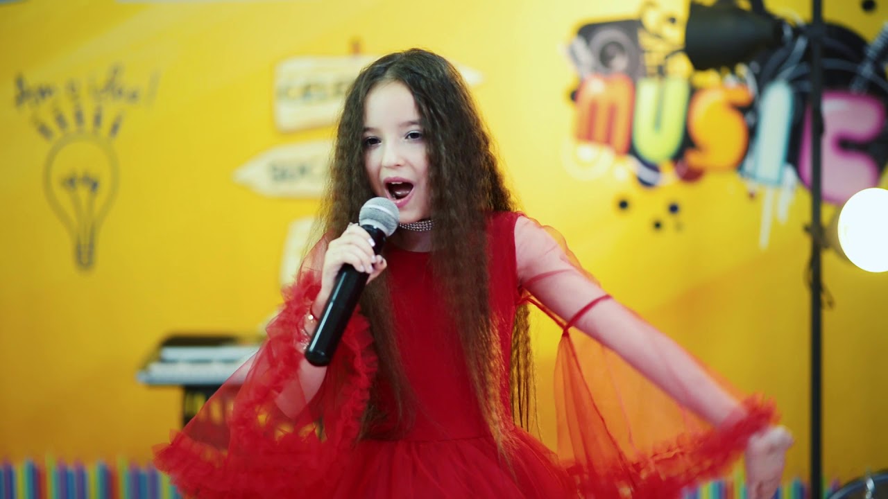 Alexandra Trifan - YouTube