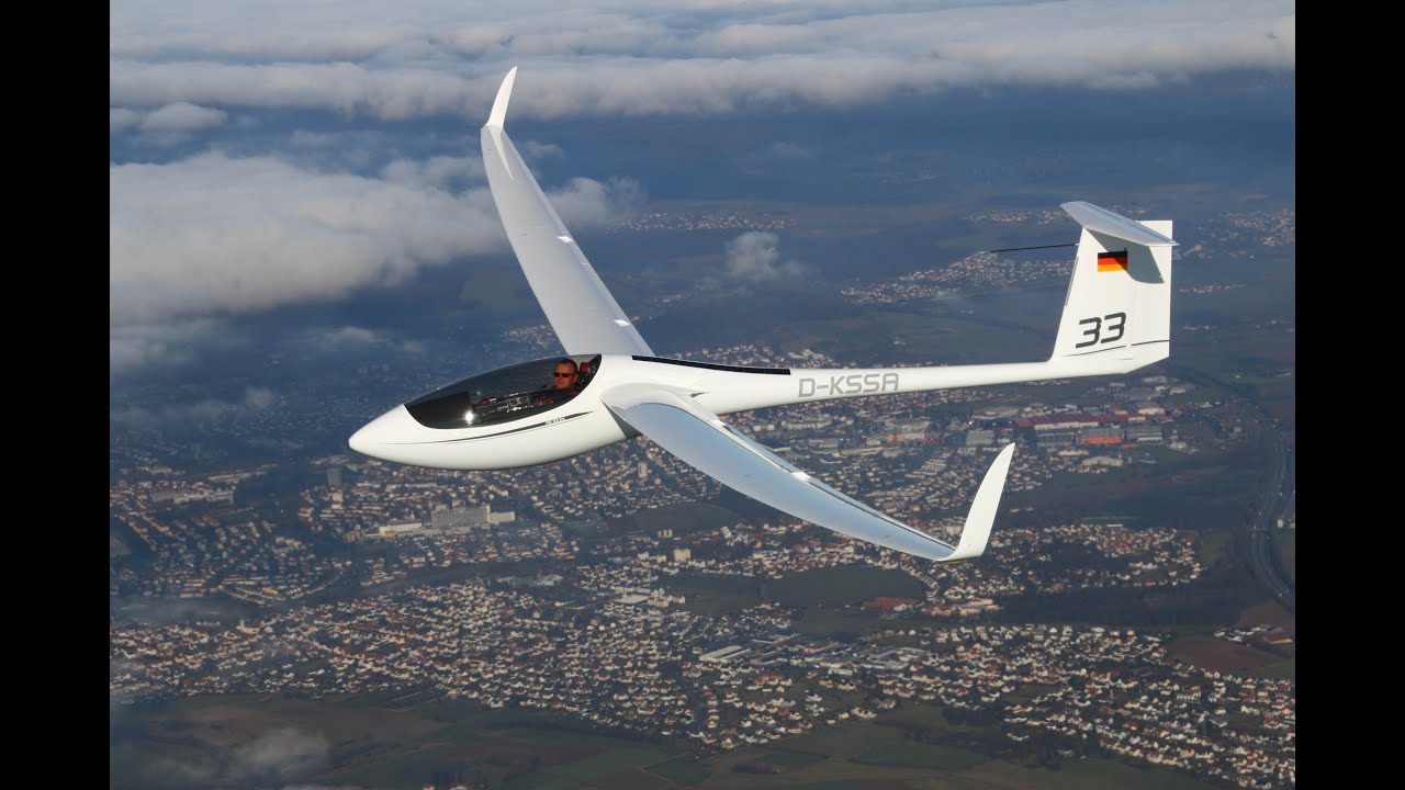 AS 33 test flight RAW FOOTAGE - YouTube