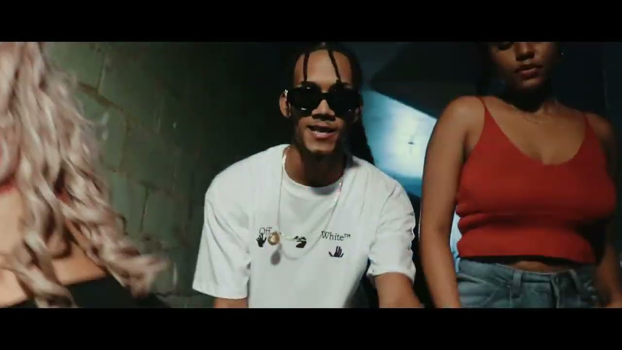 Lil Miike - Millie Bobby (Video Oficial) - YouTube