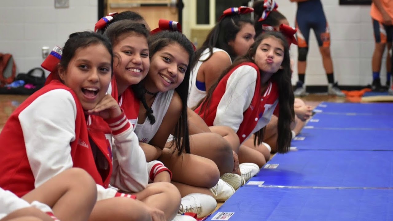 17-18 Cheer Slideshow - YouTube