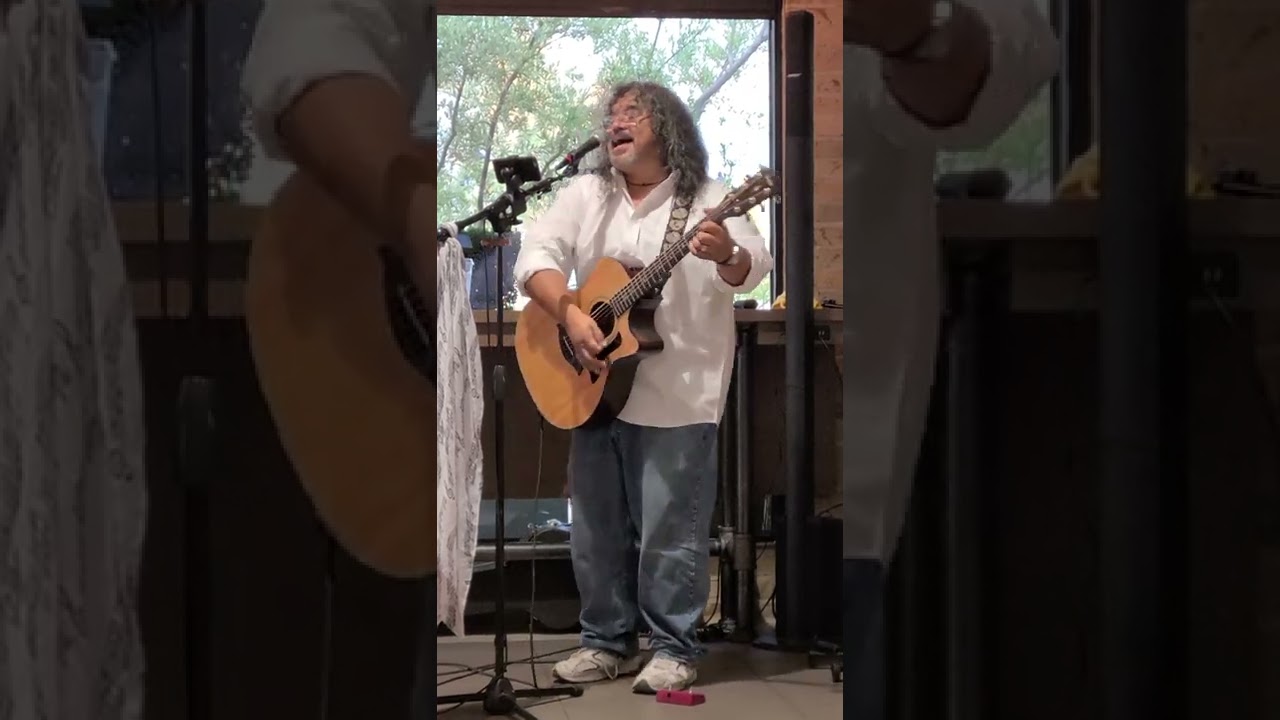 Eddie Guzman Solo sings Ob la di, Ob la da - YouTube