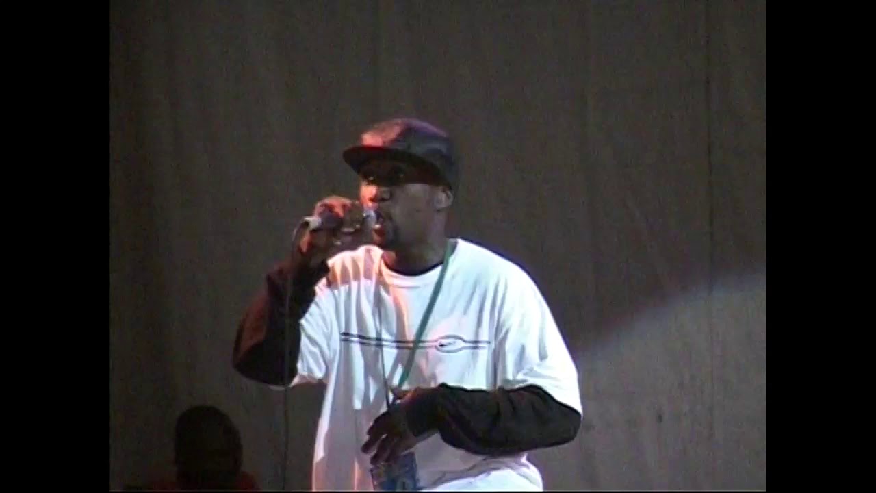 DJ EZ MEZ Au 6 ème Edition Du FESPAM 2007 Avec Le P'ACT TCHOPAL STATE ...