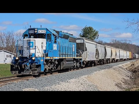 Wheeling & Lake Erie 661 runs to Spencer, OH with EX EMD demo unit, WE ...