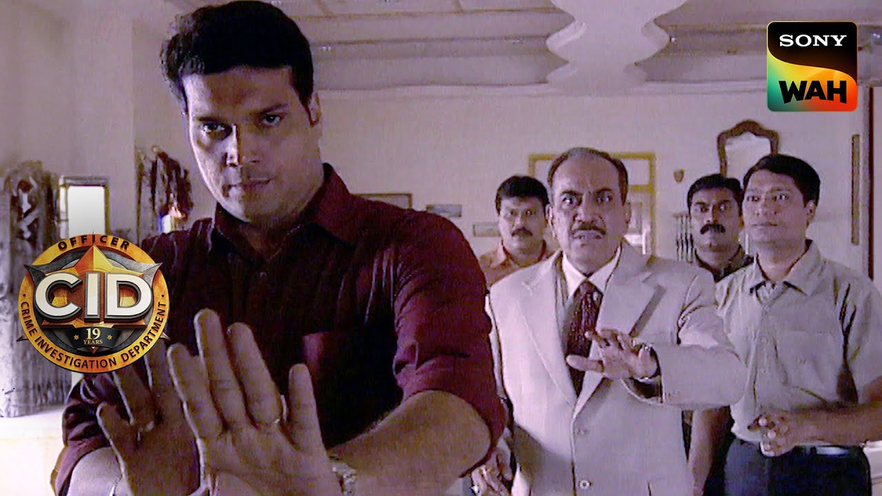 Officers कौन सी गलती करने से रोक रहे हैं Dr. Salunkhe को? | CID ...