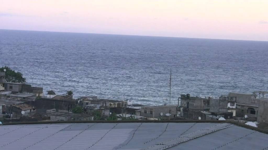 Domoni Anjouan - Vue de la ville en quelques minutes - YouTube