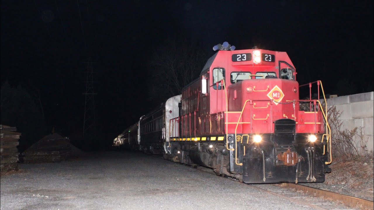 Morristown and Erie 23 (GP7u) leads the Morristown and Erie Polar ...