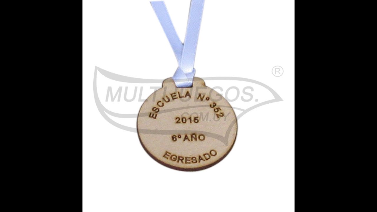 como hacer una medalla en mdf - YouTube