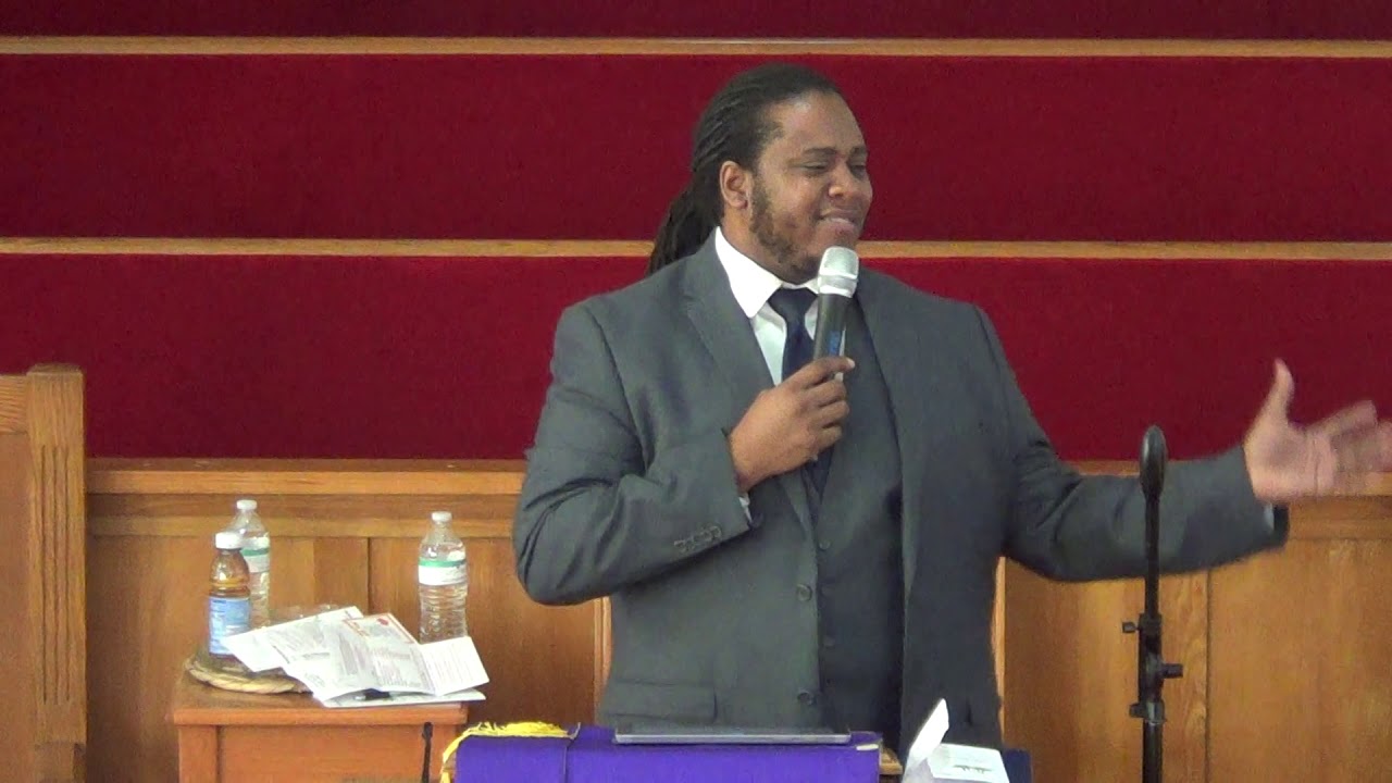 Virginia Rush singing "Silent Night" & Sermon "The Joy In Waiting ...