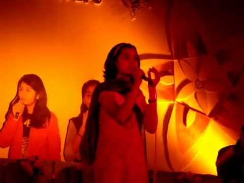 ADITI DIXIT... MERE DHOLNA SUN - YouTube