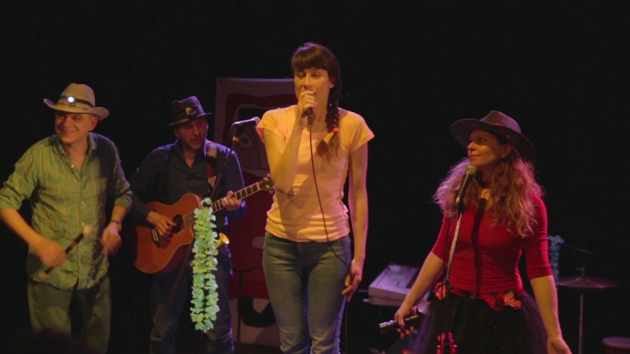 Claire Deligny et Minibus - Pipiou fait cui cui- - YouTube