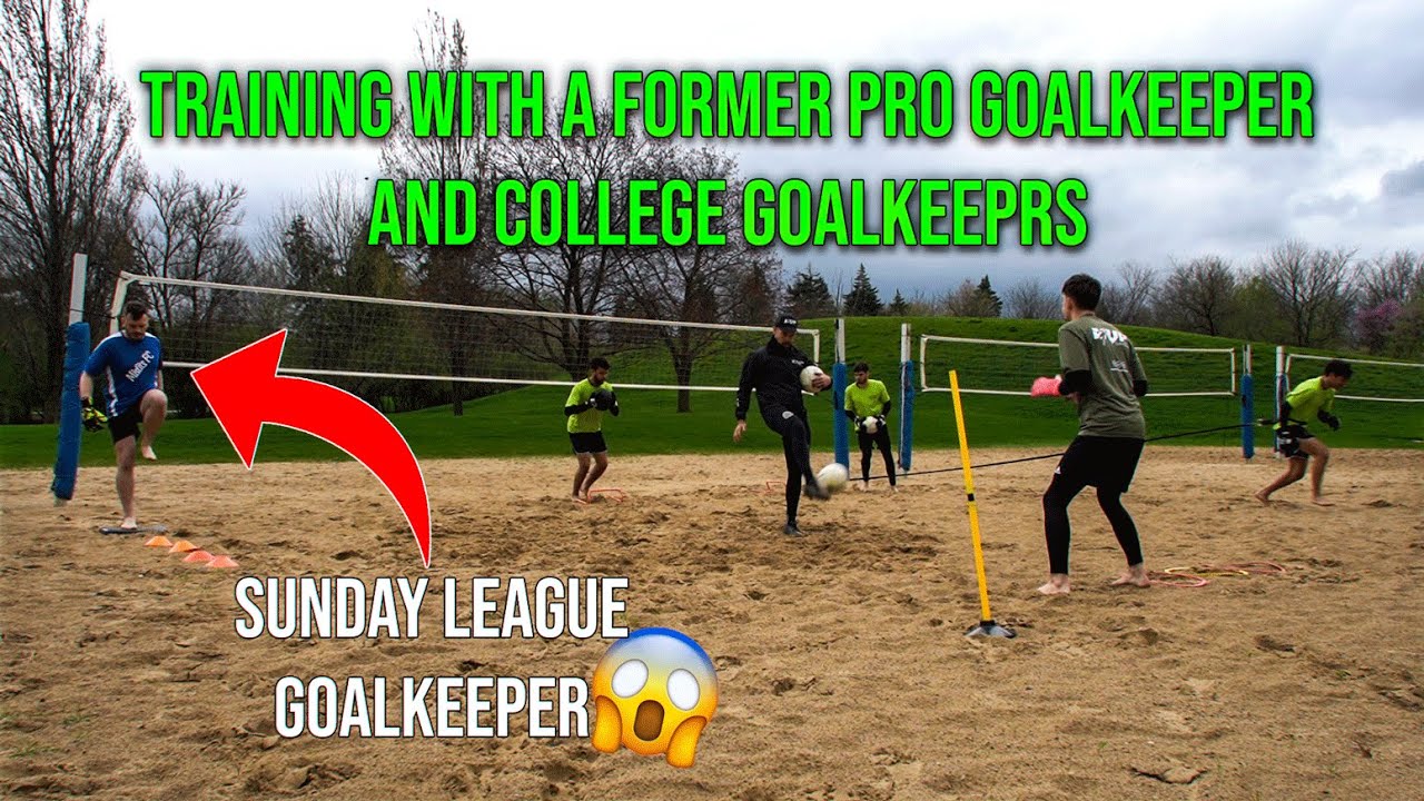 SUNDAY LEAGUE GOALKEEPER TRAINS WITH FORMER PROFESSIONAL AND COLLEGE LEVEL GOALKEEPERS - YouTube