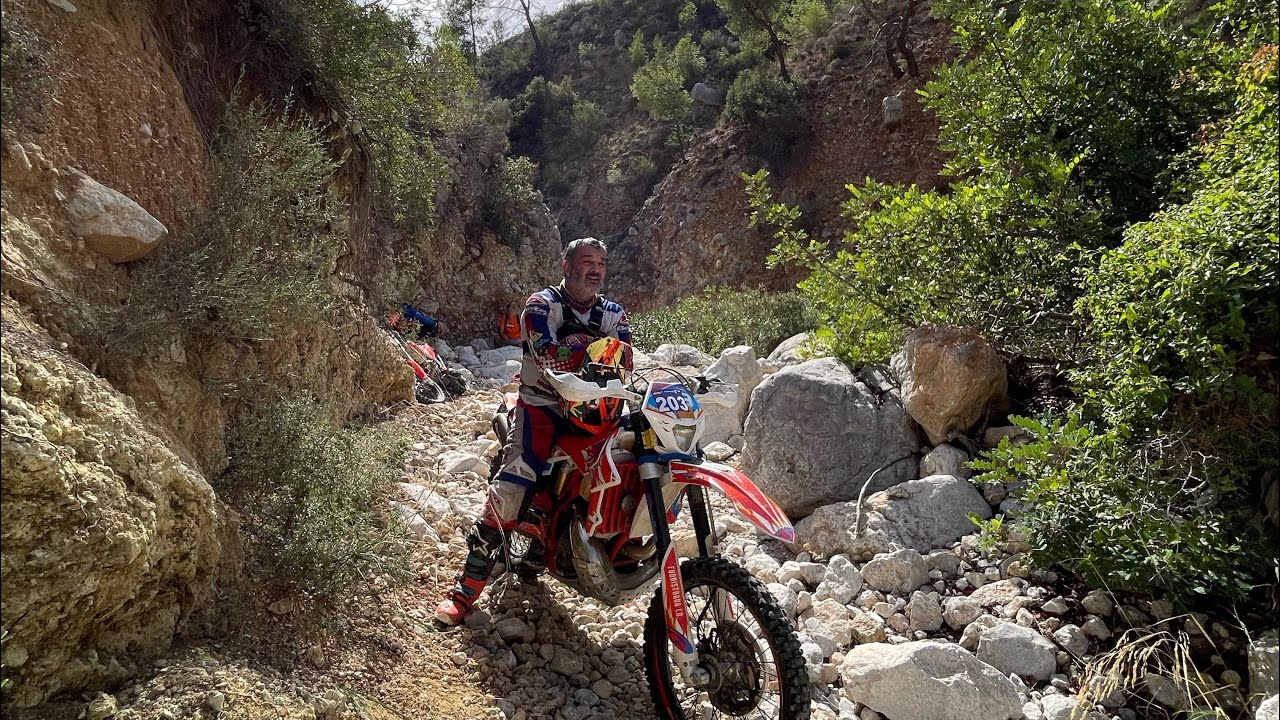 Extreme enduro - YouTube
