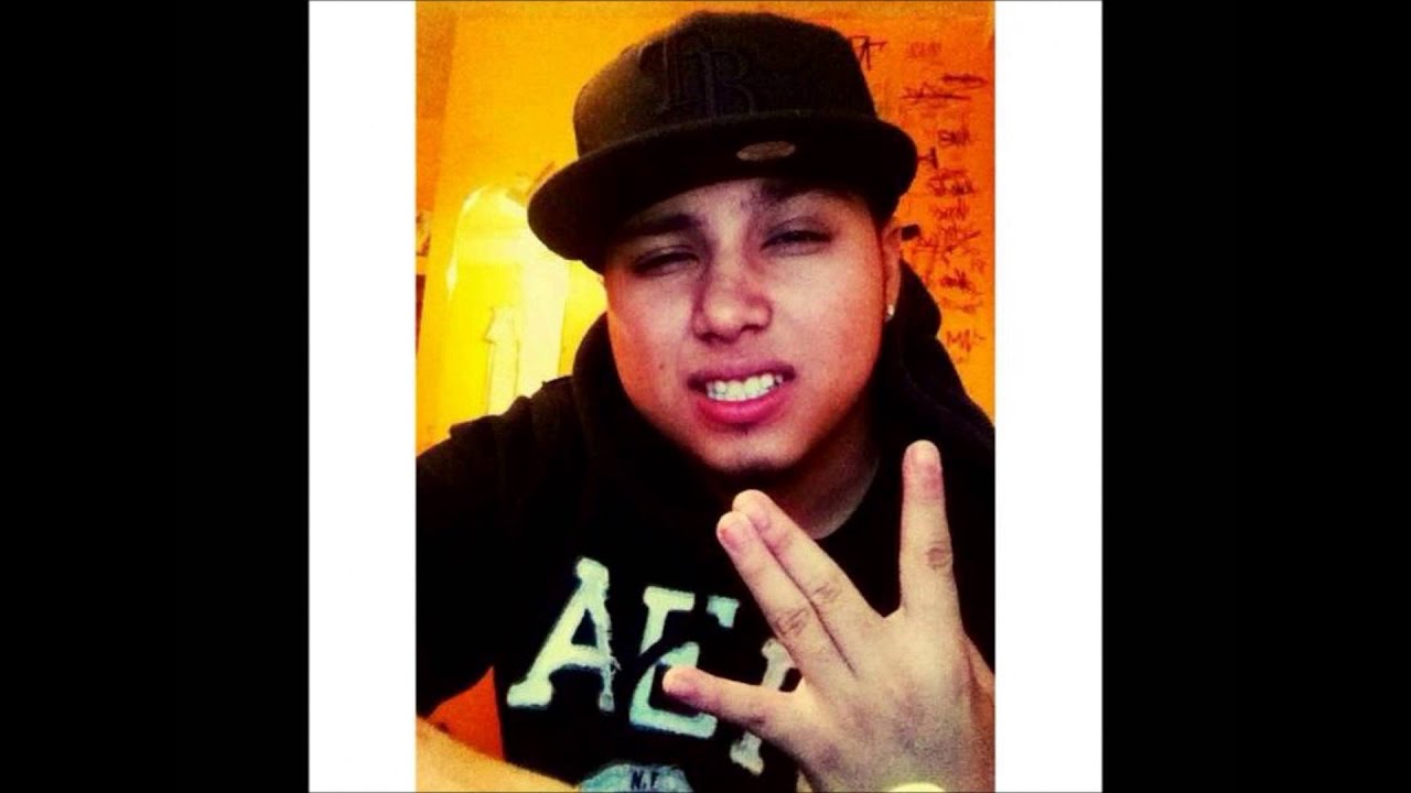 Suena La Plastica Aron cruz Ft. Deon - YouTube