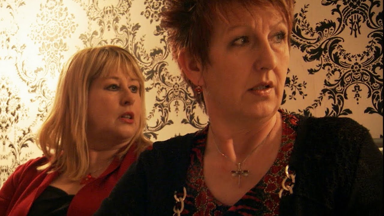 Rescue Mediums, Season 5, Episode 10 - Pride and Honour - YouTube