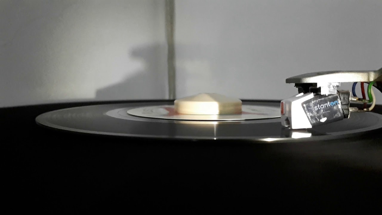 Linda Laurie - Stay At Home Sue - YouTube