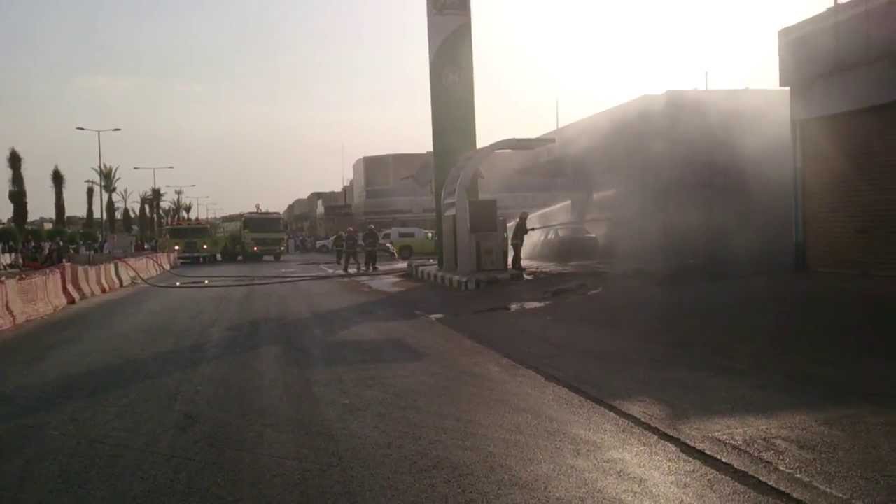 حريق محطة بنزين مقابل نادي الهلال (Car fire in Riyadh KSA) - YouTube