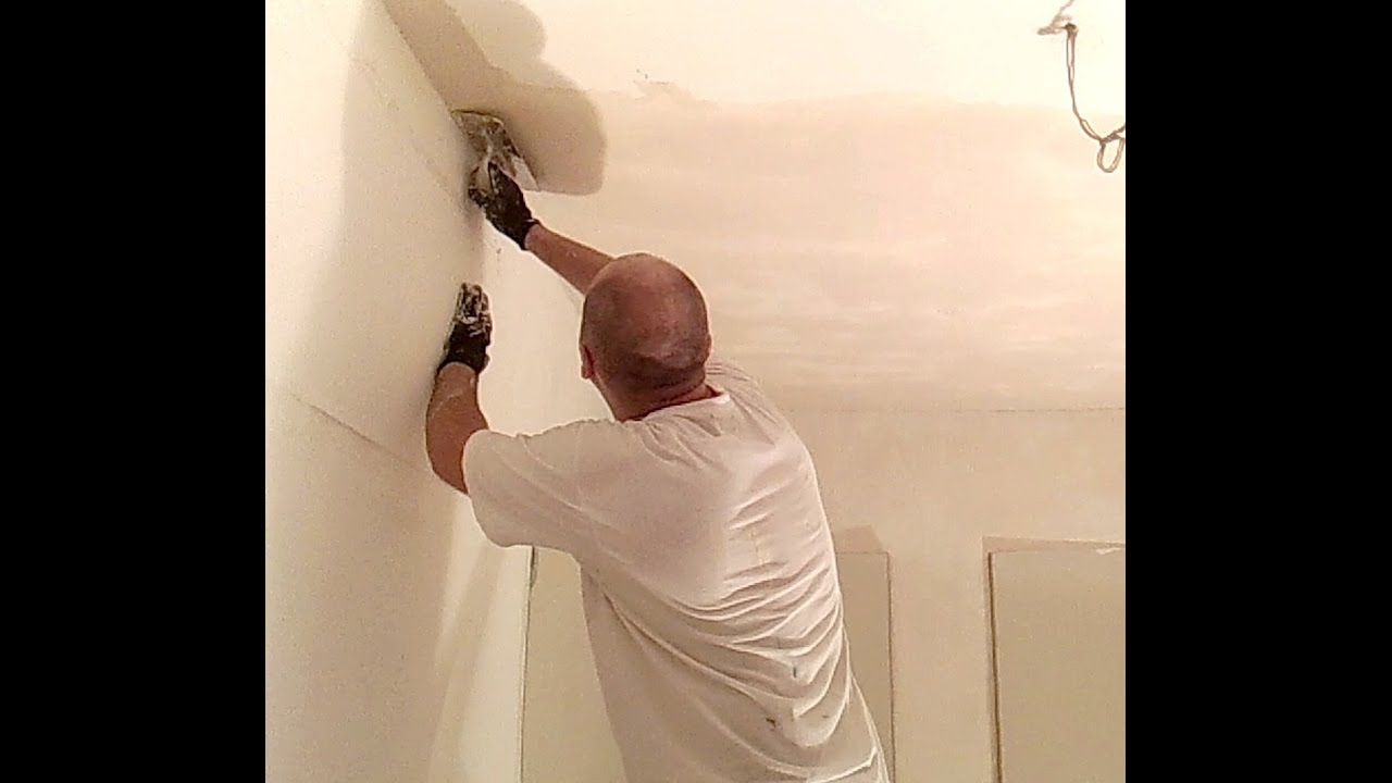 Un Enduit bien lisse ★ Rénovation plafond (1/3) - YouTube