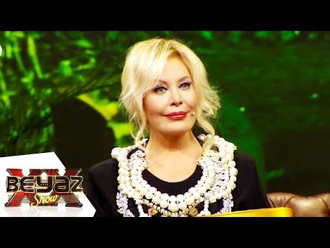 Emel Sayın'ı Öpmeye Doyamadılar - Beyaz Show