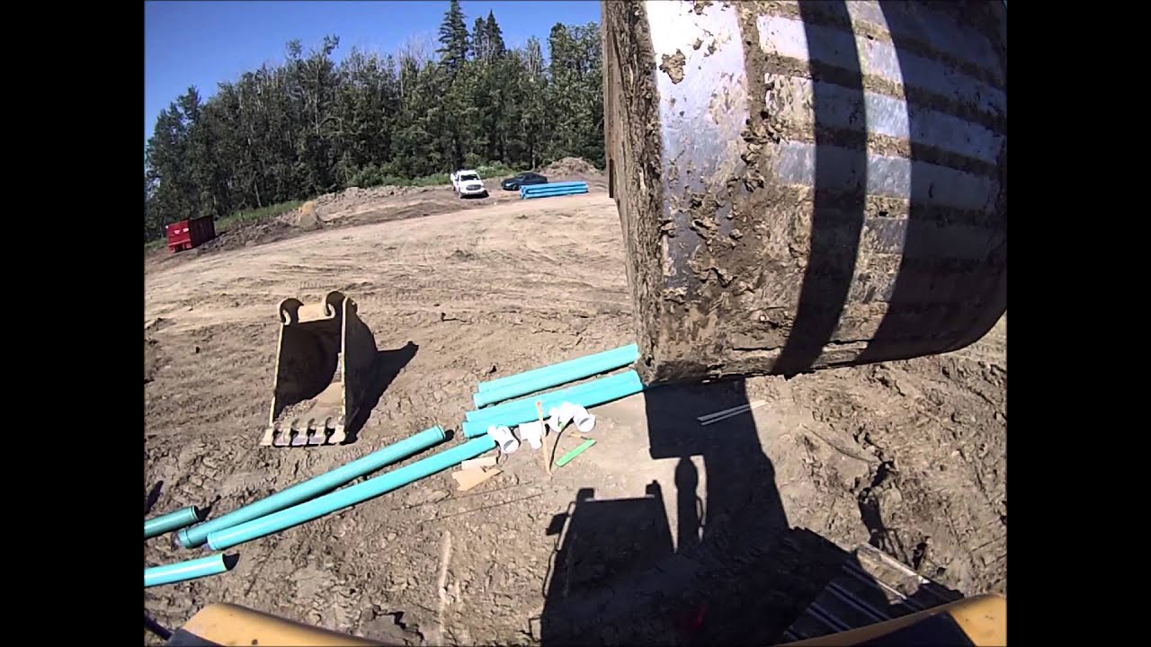 Digging Ditches (Excavator operator and pipelayer point of view) - YouTube