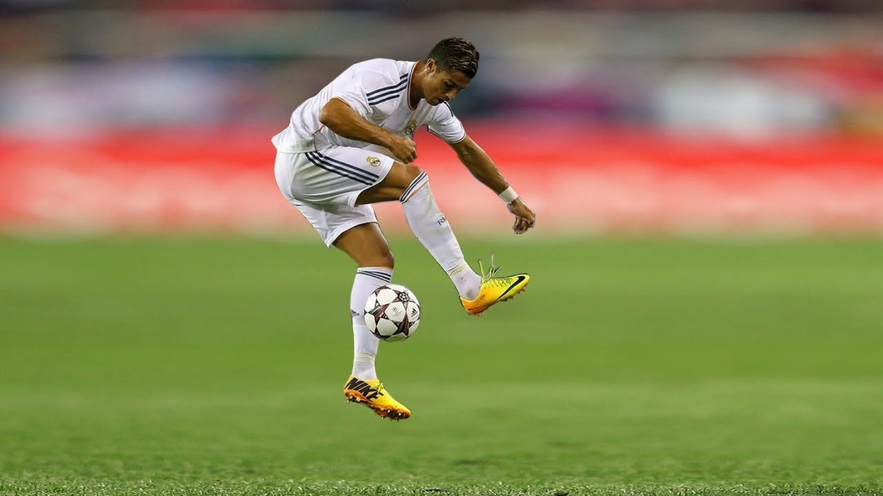 Freestyle Football Skills - Warm Up - 2015 Pt.1 |HD| - YouTube