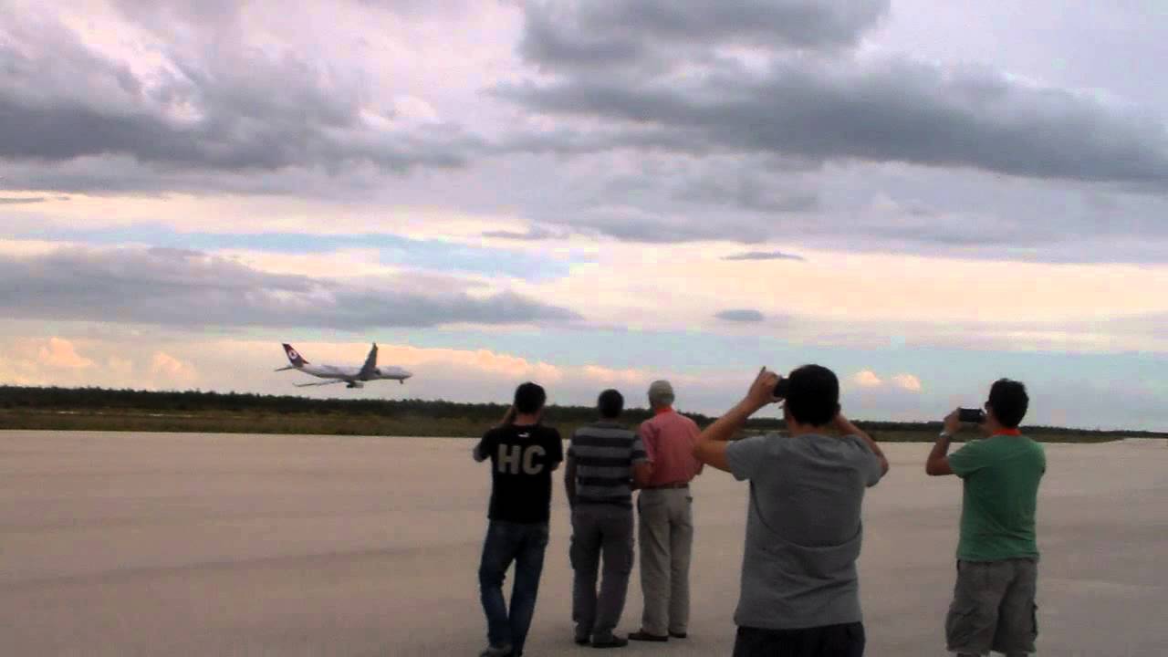 rc scale Airbus A330 - YouTube