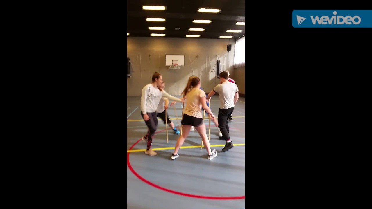 Improving by moving - Oefening teambuilding - YouTube