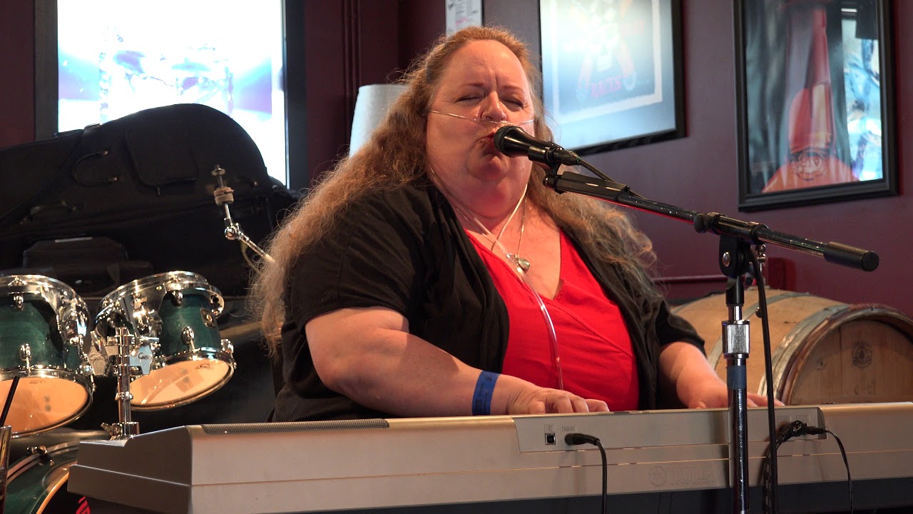 Sheri Roberts Greimes - I Feel Like Breaking Up Somebody's Home (cover) - YouTube