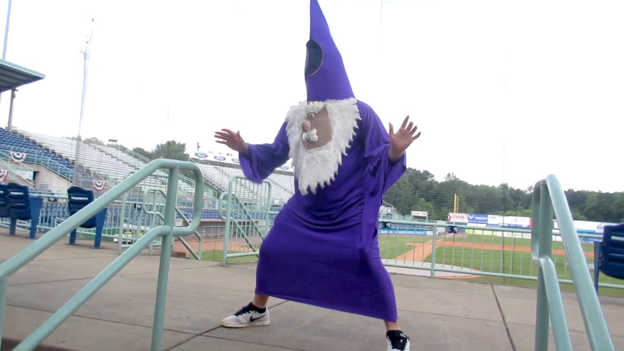 Mad wizard tries to curse everyone! - YouTube