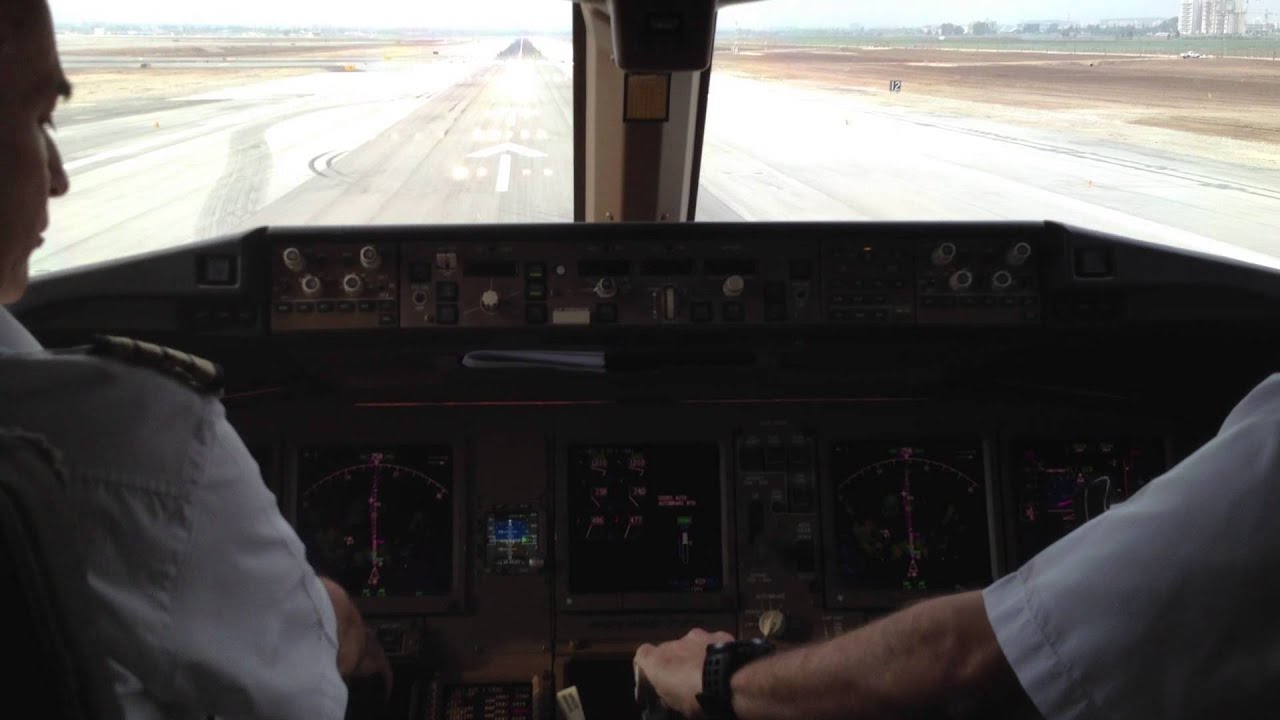 EL AL 777-200 Cockpit Departure to Heathrow LHR from TLV - YouTube